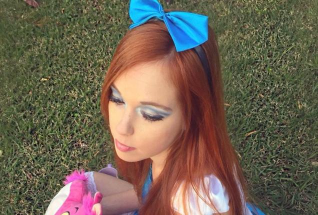 Alice cosplay - sosophye Official Photos | www.Loyalfans.com