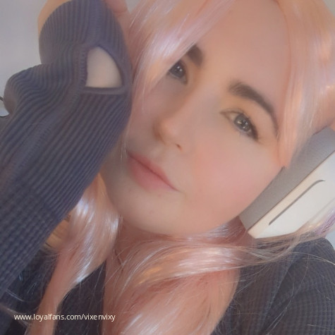 Vixen Vixy’s Official Social Fan Page | LoyalFans