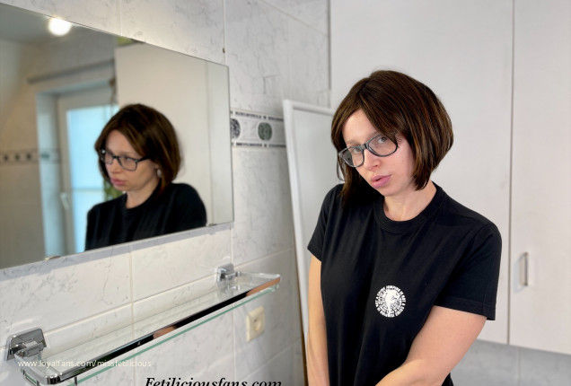 Nerdy Girl 🤓 Miss Fetilicious Official Photos Loyalfans