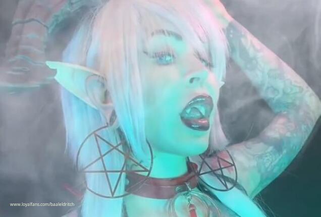 Shrink for me, little man! -Giantess,Shrinking - Baal Eldritch Official ...