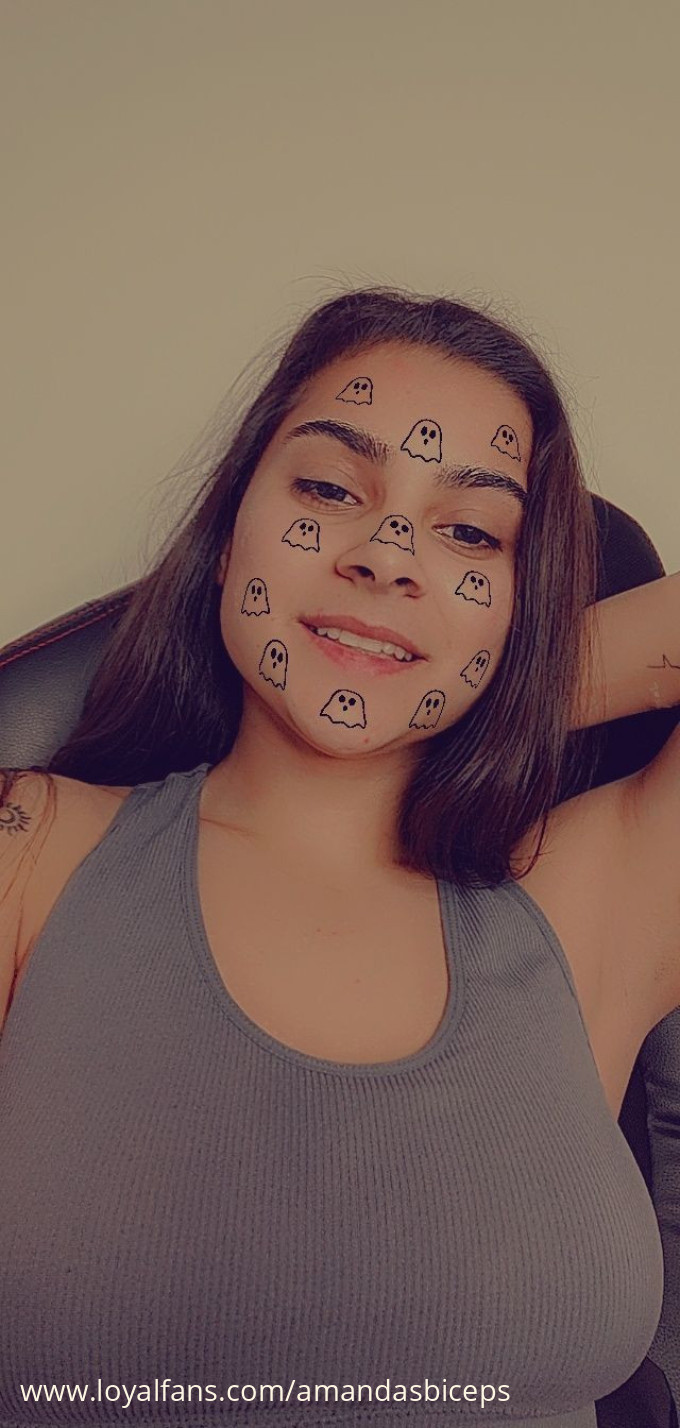 Amandas Biceps’s Official Social Fan Page | LoyalFans
