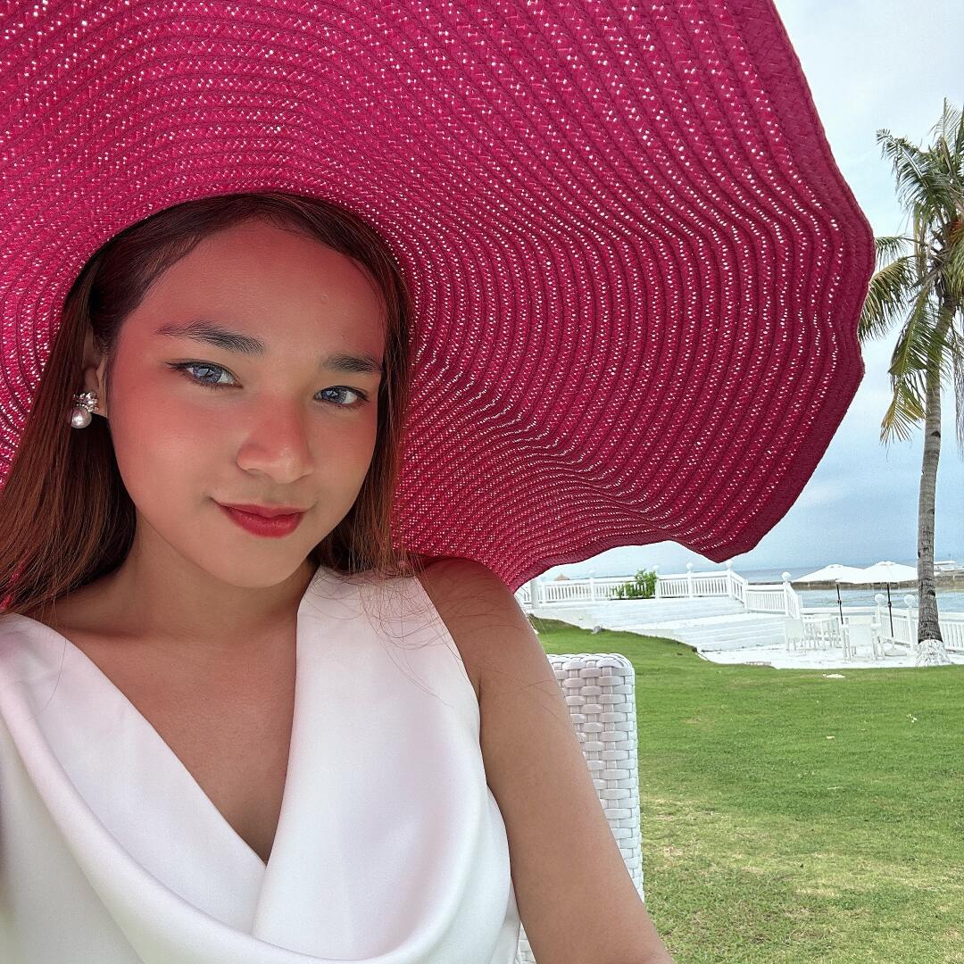 Evynn’s Official Social Fan Page | LoyalFans