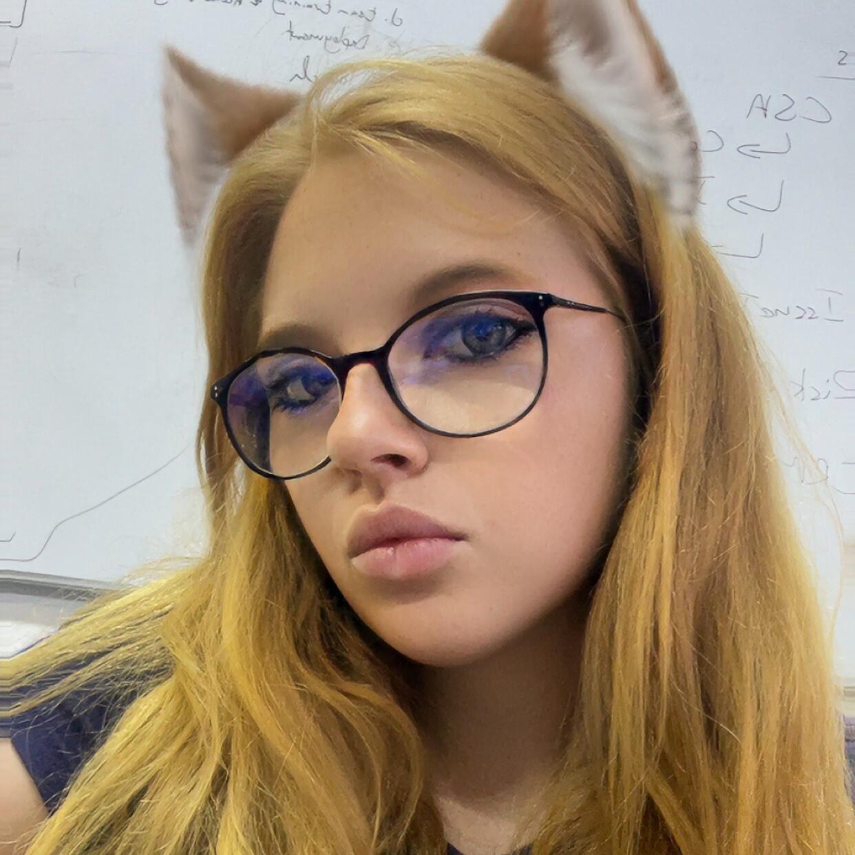 Princess Sarah Belle’s Official Social Fan Page | LoyalFans