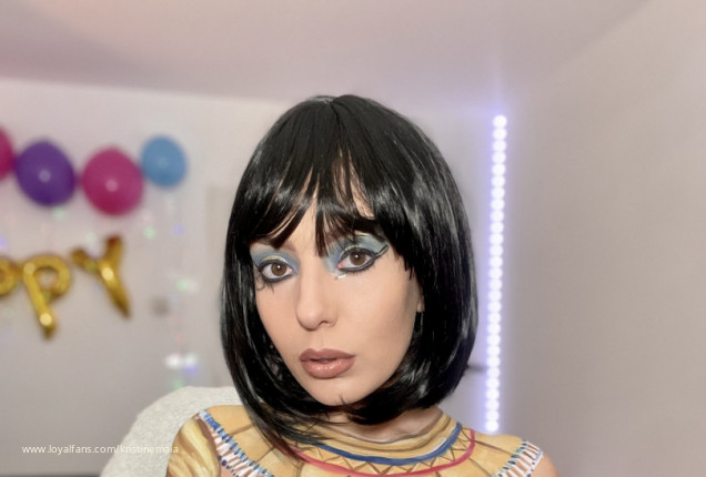 Cleopatra body painting ☺️ - KristineMaia Official Photos | LoyalFans