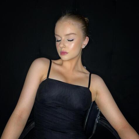 Bella Spade's videos and clips | Official account | LoyalFans