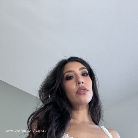 Lizzy Lust's videos and clips | Official account | LoyalFans