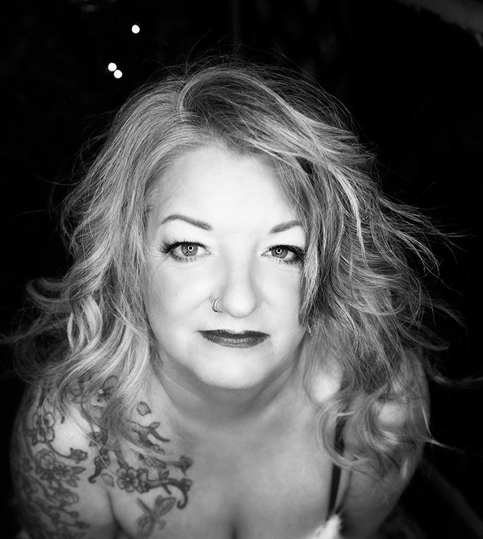 Queen Bee717’s Official Social Fan Page | LoyalFans