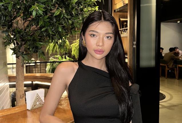 🎥 Lily’s Secret Ladyboy Channel: Portrait Perfection 💋 - SgLily Official Profile | www.Loyalfans.com