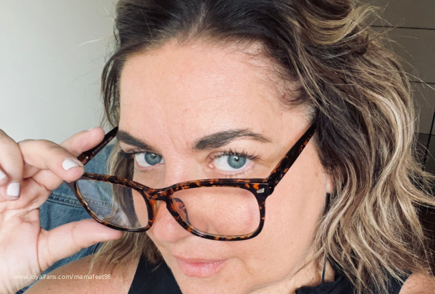 Bend Over and Be Ready 🫡 ️ - MamaFeet98 Findom Femdom Goddess Official ...