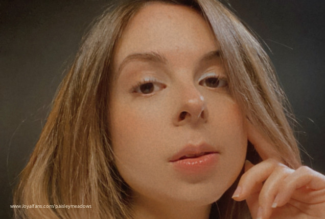 My 🔬 experiment - Queen Paisley Hypno Findom Official Photos | www ...