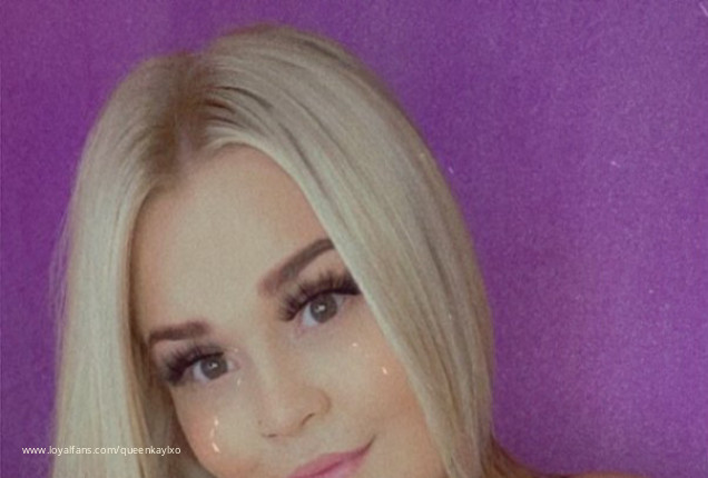 Subscribe to see without my hands covering - Kinky KayKay Official ...