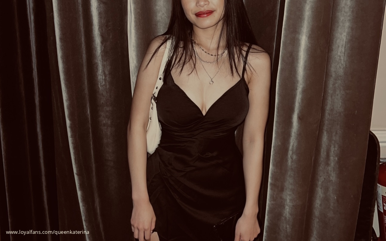 Watch and Buy Videos from the Official Video Store of Queen Kat | LoyalFans