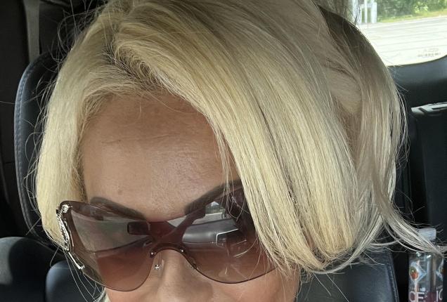 Glasses or no? - Taylor Vixxen Official Photos | LoyalFans