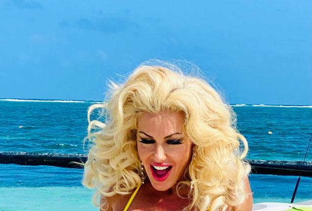 Another Cancun pic - Taylor Vixxen Official Photos | www.Loyalfans.com