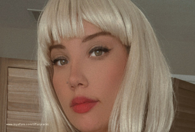 Who’s gooning tonight? - Official LoopMommy Official Photos | LoyalFans