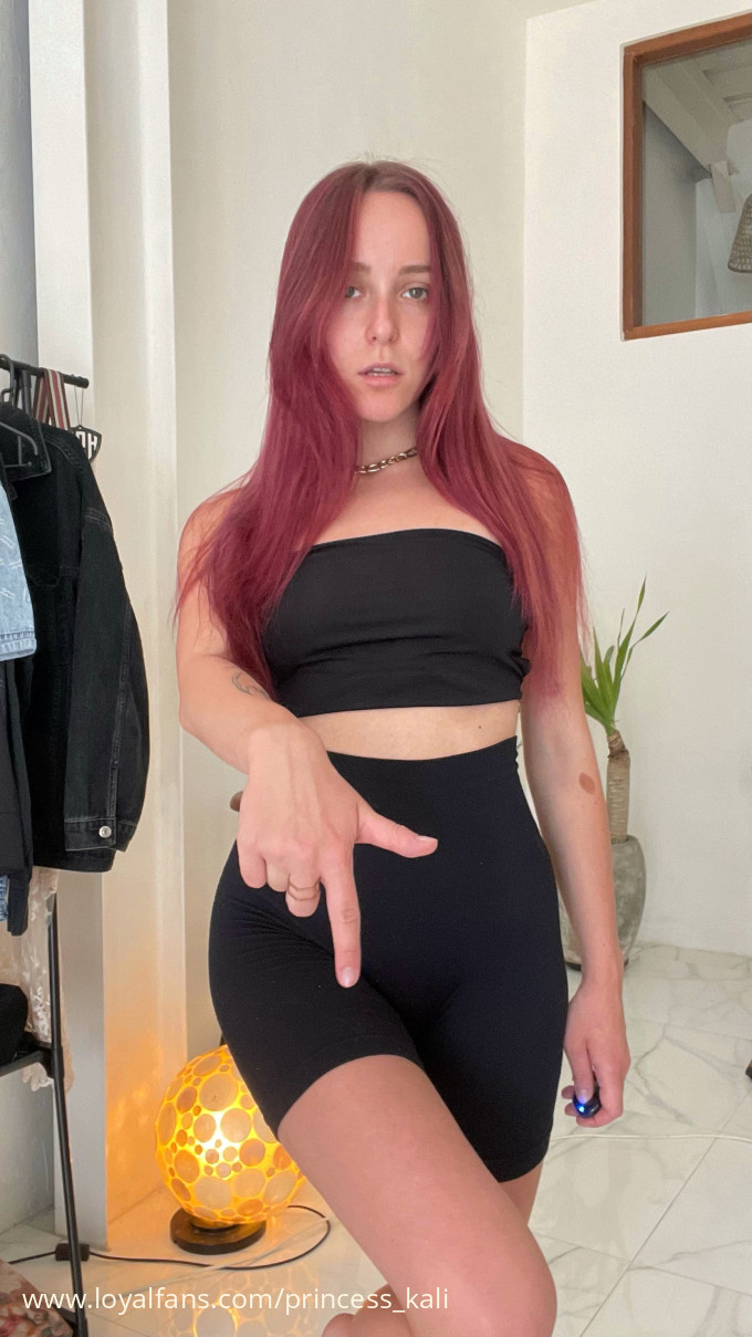 Time to pay, piggy - Divine Goddess Daria Official Photos | www.Loyalfans.com