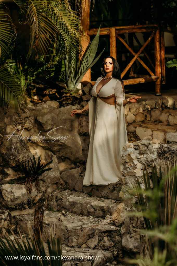 Mayan Magic - Goddess Alexandra Snow Official Photos | LoyalFans