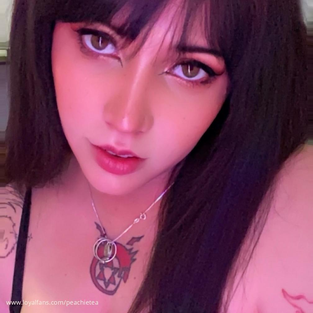 PeachieTea’s Official Social Fan Page | LoyalFans