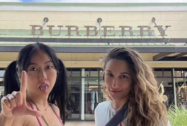 Your goddess Jenny and Goddess Dani Brandt are shopping - jennynewyork ...