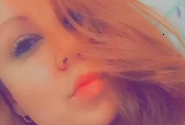 Does your wife know… - Trixiebaby Official Photos | www.Loyalfans.com