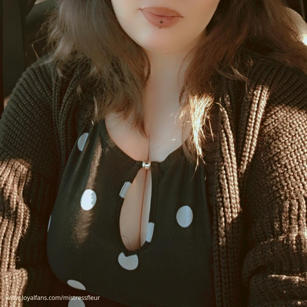 Mistress Fleur’s Official Social Fan Page | LoyalFans