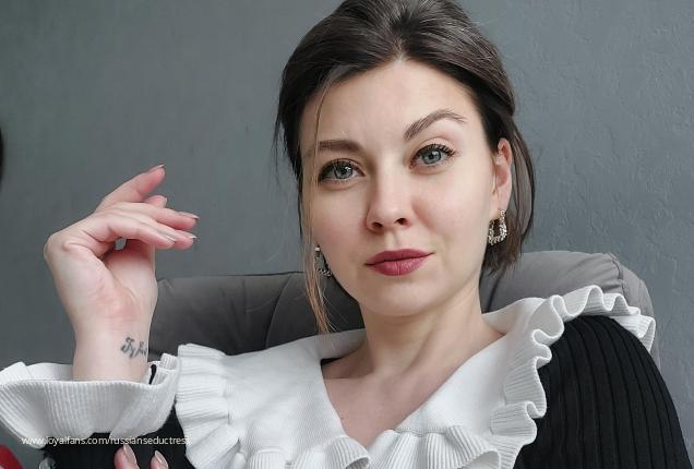 Reading your mind - Russian Seductress Miss Kate Official Photos | www ...