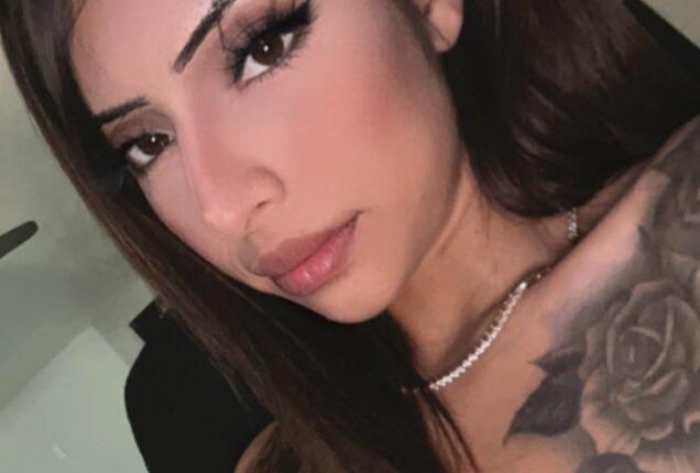 The prettiest brat - Bratty Goddess Iris Official Photos | LoyalFans