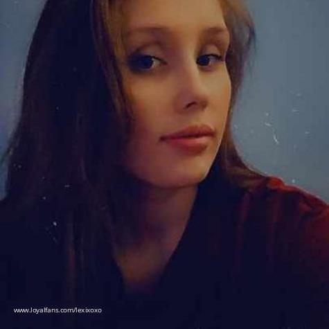Lexixoxo’s Official Social Fan Page | LoyalFans