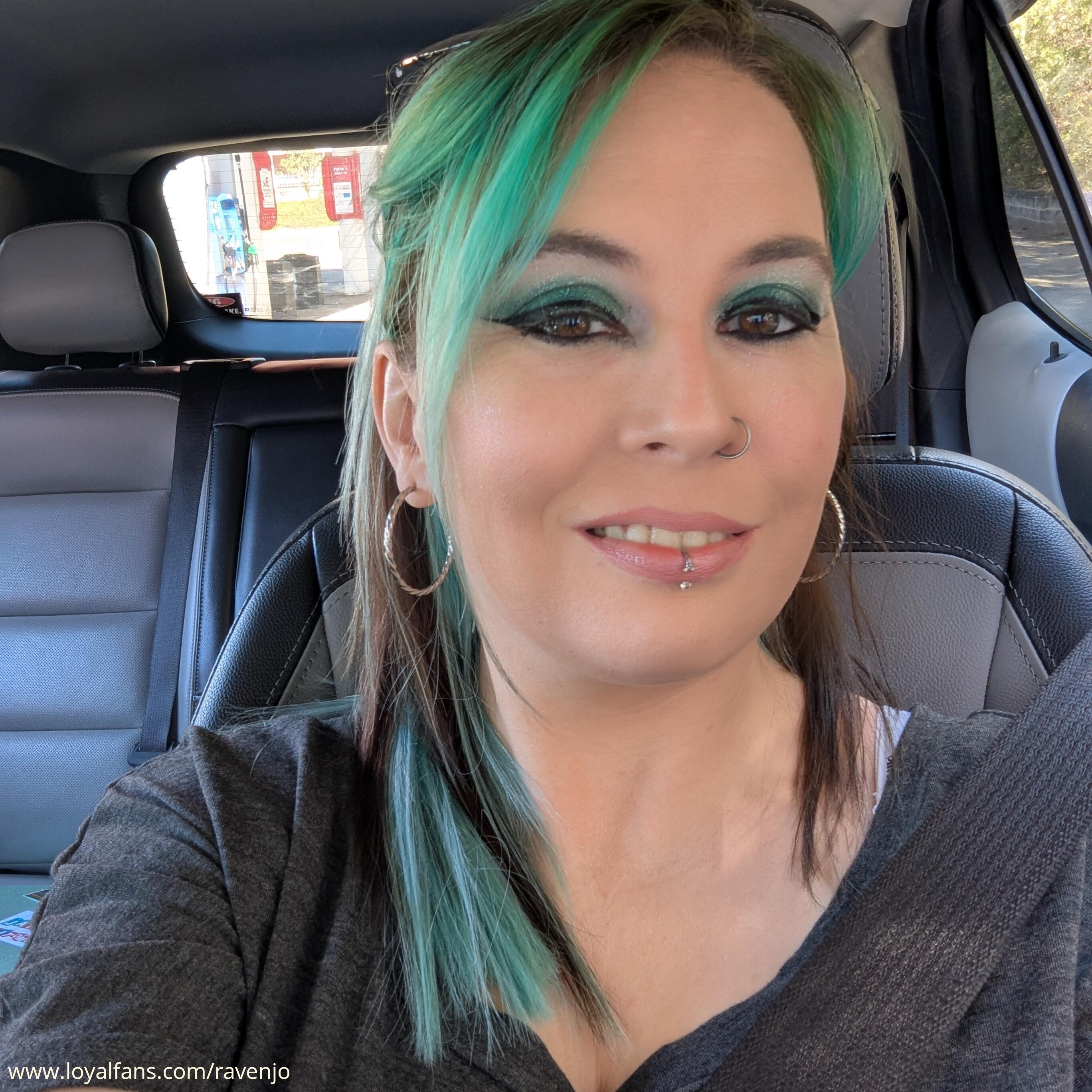 Raven40415’s Official Social Fan Page | LoyalFans