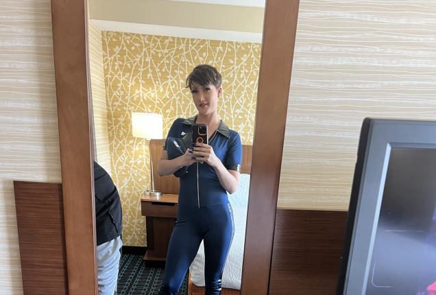 Yes or No? - Ahanu Reed Official Photos | www.Loyalfans.com