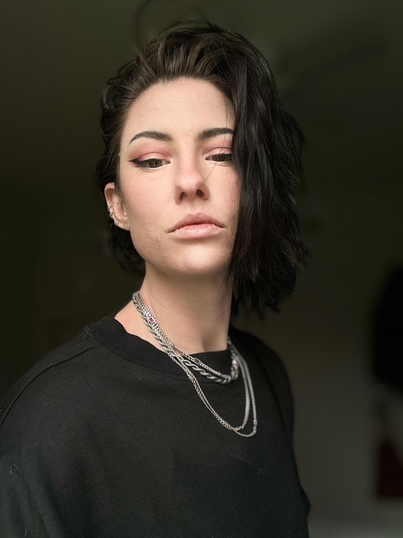 Miss Birdie Trix's videos and clips | Official account | LoyalFans