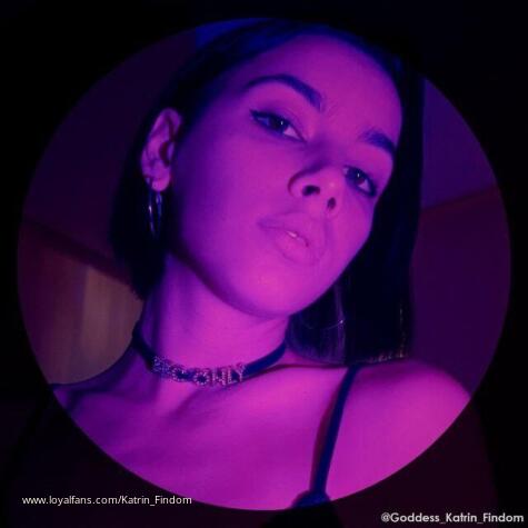 The princess knows how to spoil her sucker 😌 - KATRIN FINDOM Official Photos | www.Loyalfans.com