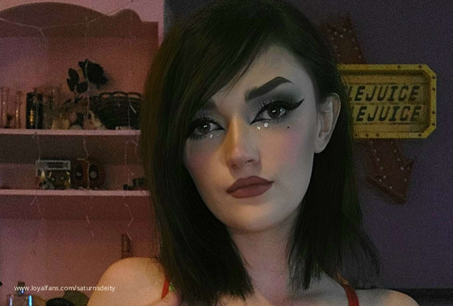 youre so tempted i can see it - SaturnsDeity Official Profile | www ...