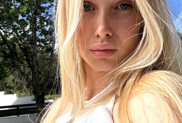 body & feet worship! - goddesss Jocelyn Official Profile | www ...