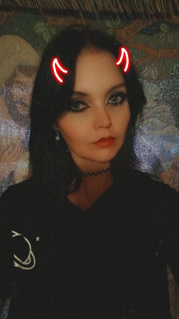 Mistress R4ven’s Official Social Fan Page | LoyalFans