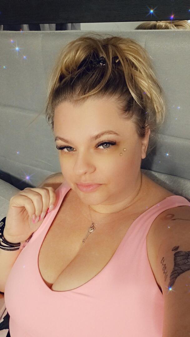 Heidi lynn’s Official Social Fan Page | LoyalFans