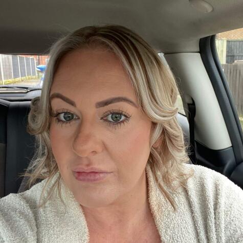 Hey little piggies - Jessica Jaylee Official Profile | www.Loyalfans.com