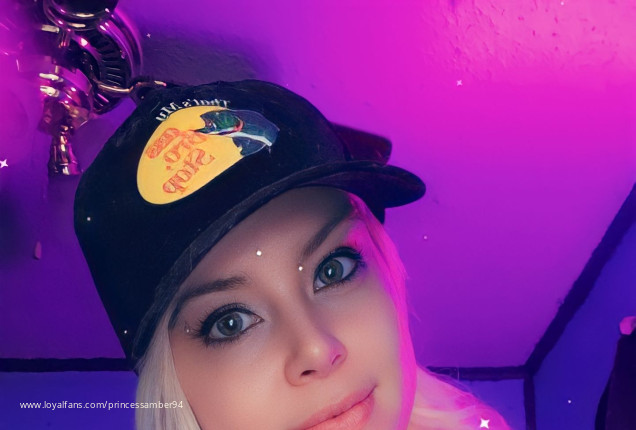 Sorry, I'm a little tied up at the moment 🪢⛓️ - PrincessAmber94 ...