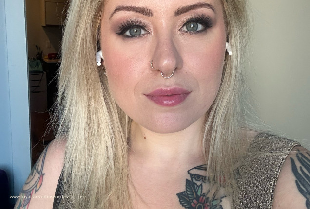 Proof that I’m prettier than your wife will ever be. - Your Goddess ...