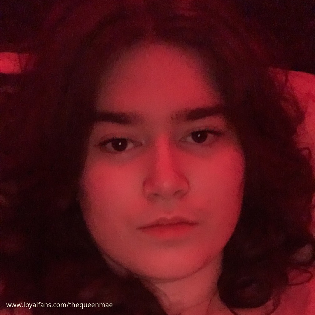 TheQueenMae's videos and clips | Official account | LoyalFans