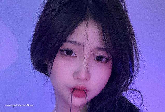 Anime tits, thin waist, thick thighs, what more could you ask for ...