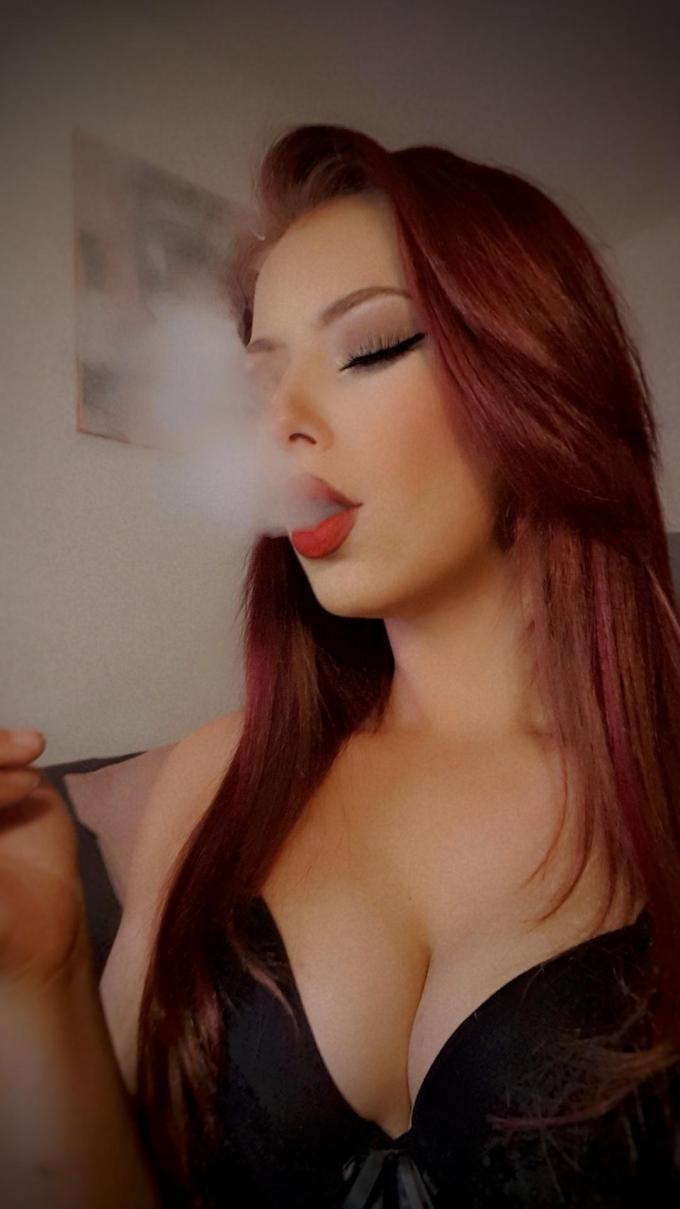 Findom Queen 420’s Official Social Fan Page | LoyalFans