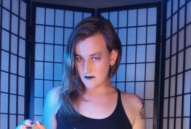 "Get Licking" - Temptress Morrigan Official Photos | LoyalFans