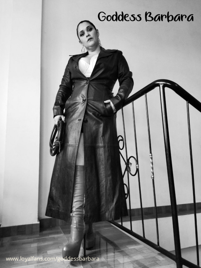 Serve me - Goddessbarbara Official Photos | www.Loyalfans.com