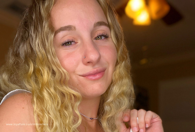 Photoset x2 - Goddess Hera Grace Official Photos | www.Loyalfans.com