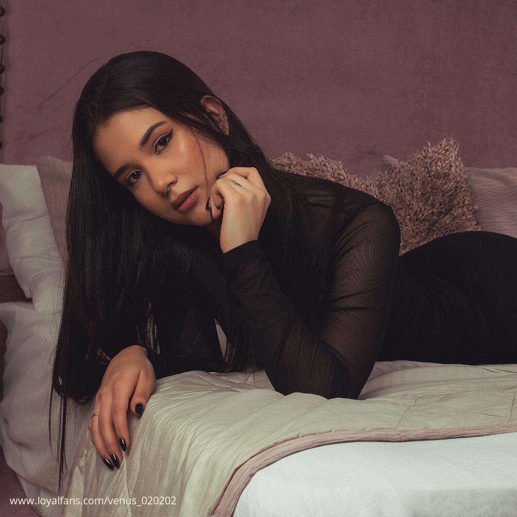 Megan Lois’s Official Social Fan Page | LoyalFans