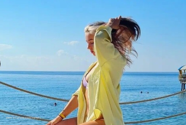 my legs😏 - Mary lis Official Profile | www.Loyalfans.com