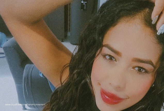 😗😗😗 - SarahCinnamon Official Photos | www.Loyalfans.com