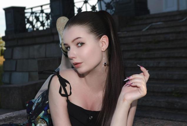 Where is my micro boy? - GoddessAmeliMelon Official Profile | www ...