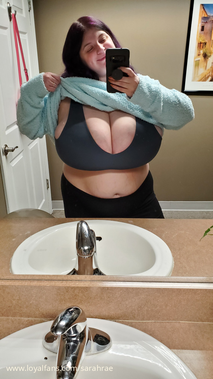 Starting on Loyalfans again - Sarah Rae Official Photos | www.Loyalfans.com